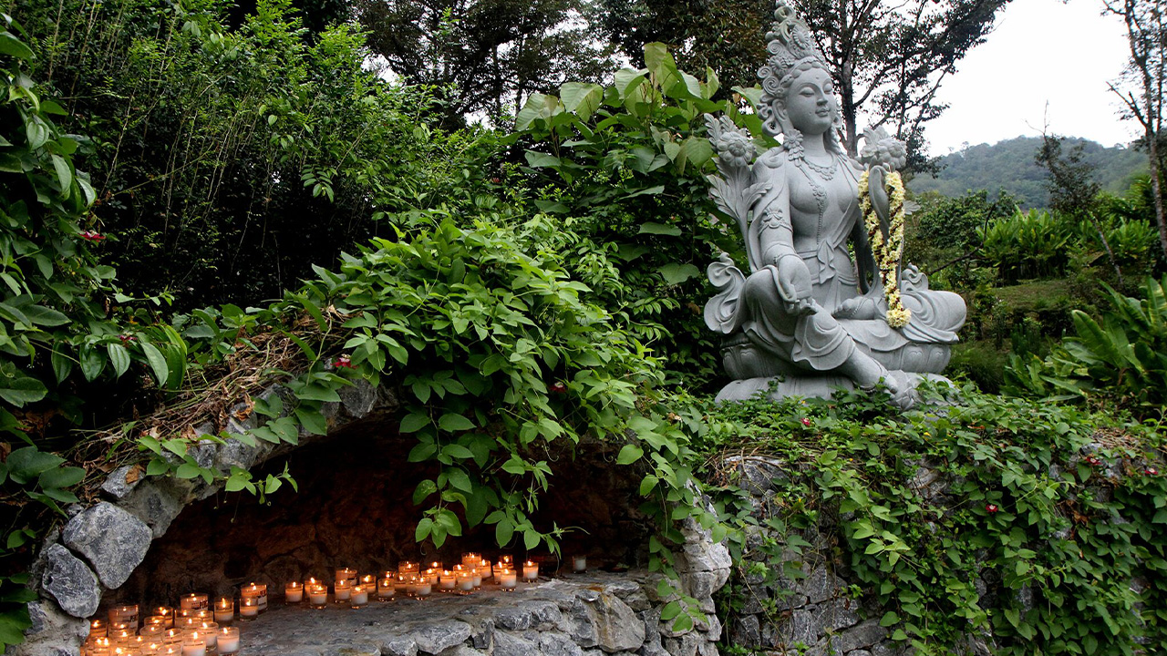Looking for an inner peace vacation in Malaysia? Try visiting Kechara ...
