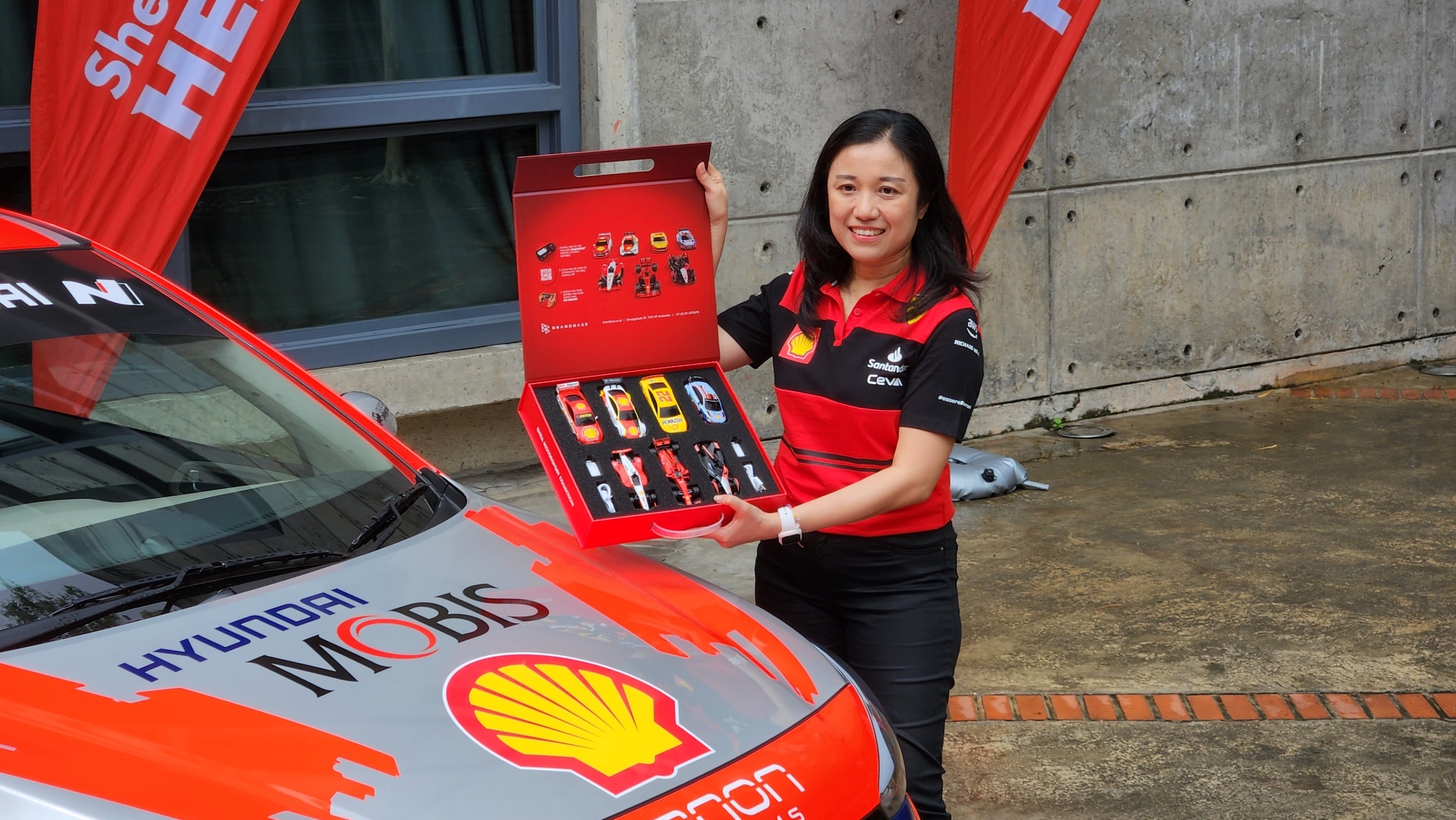 Shell Malaysia launches brand new Shell Motorsports Collection ...
