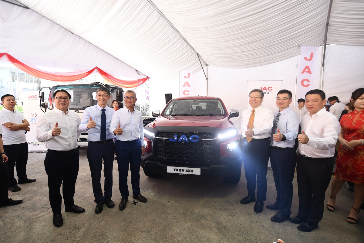 JAC Motors commits to Malaysia market with preview of T9 Pick-up 4x4 ...